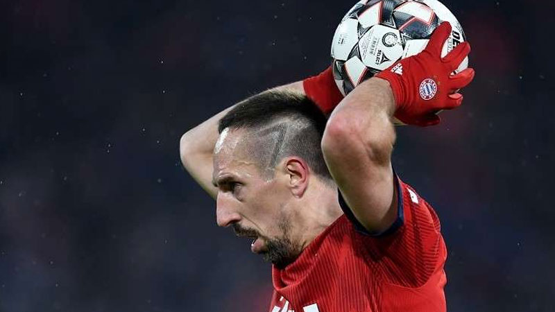 ريبري يشتم منتقديه بسبب شريحة اللحم "الذهبية" | جريدة الشروق التونسية